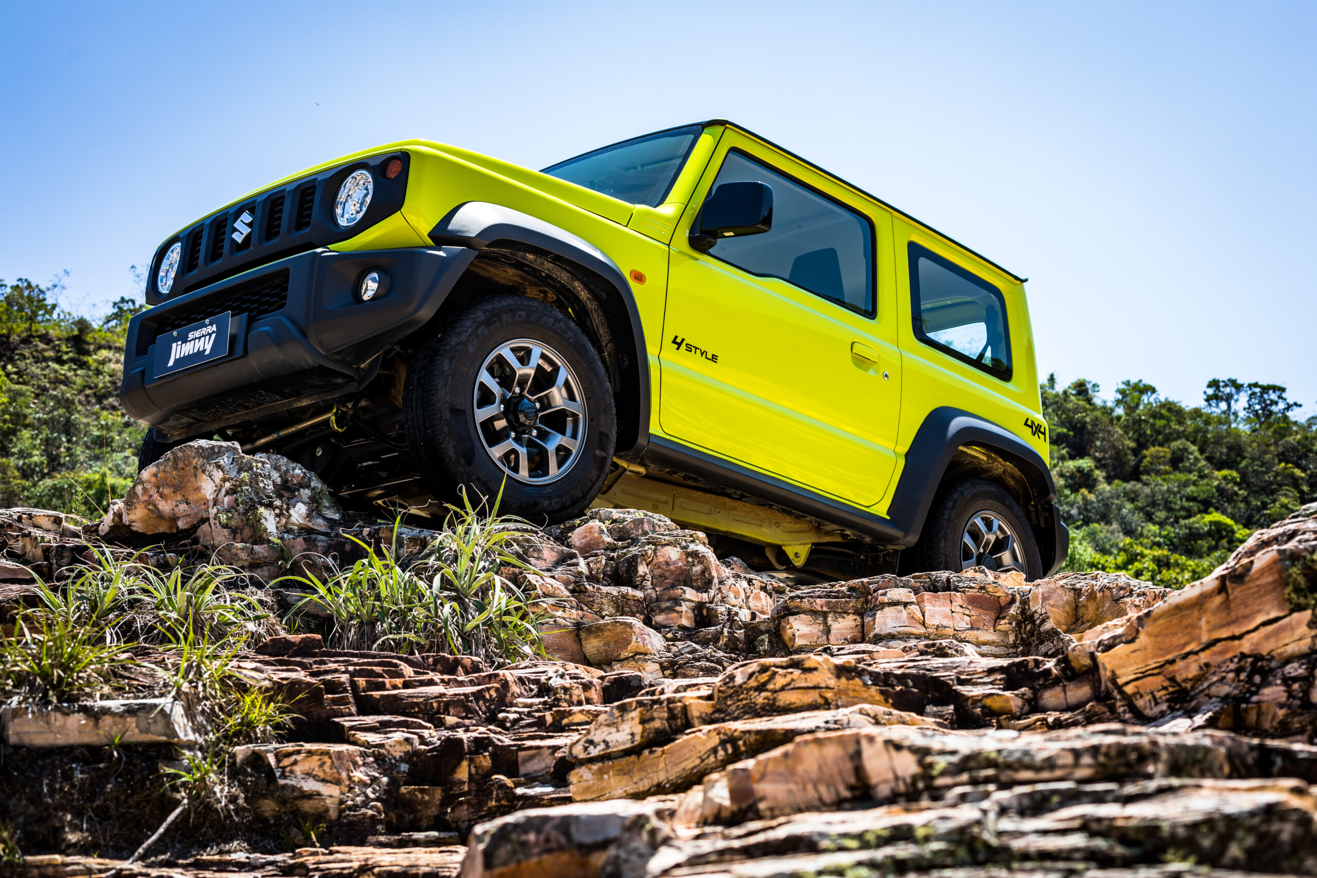 Suzuki Jimny LWB 2022 замечен на дорожных испытаниях
