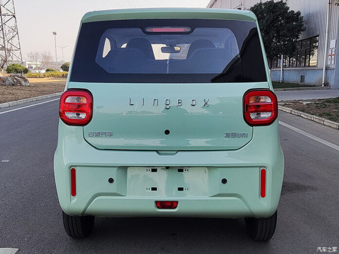 Lingbox Uni 2022: начались предпродажи сити-кара в Китае