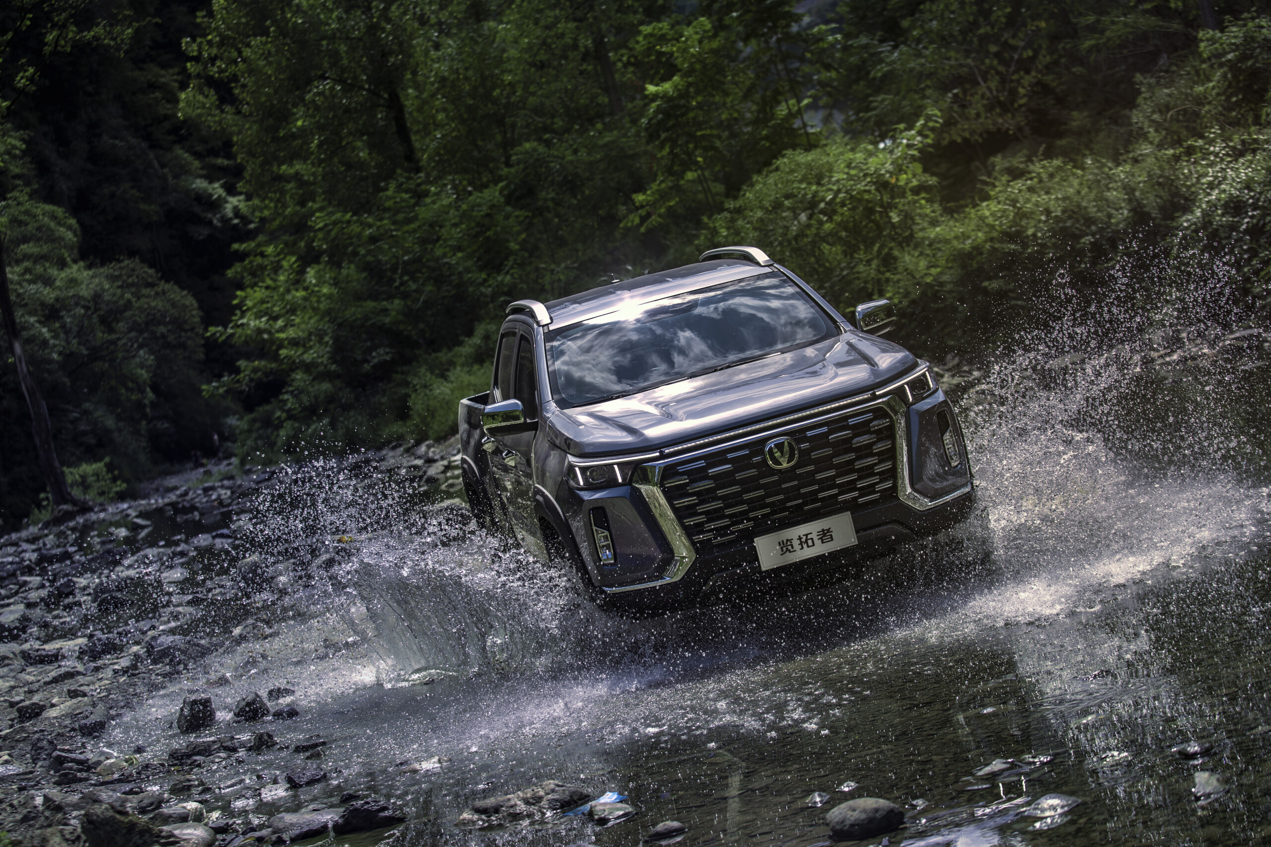 Changan Langtuo 2023 показали изнутри на "живых" фото