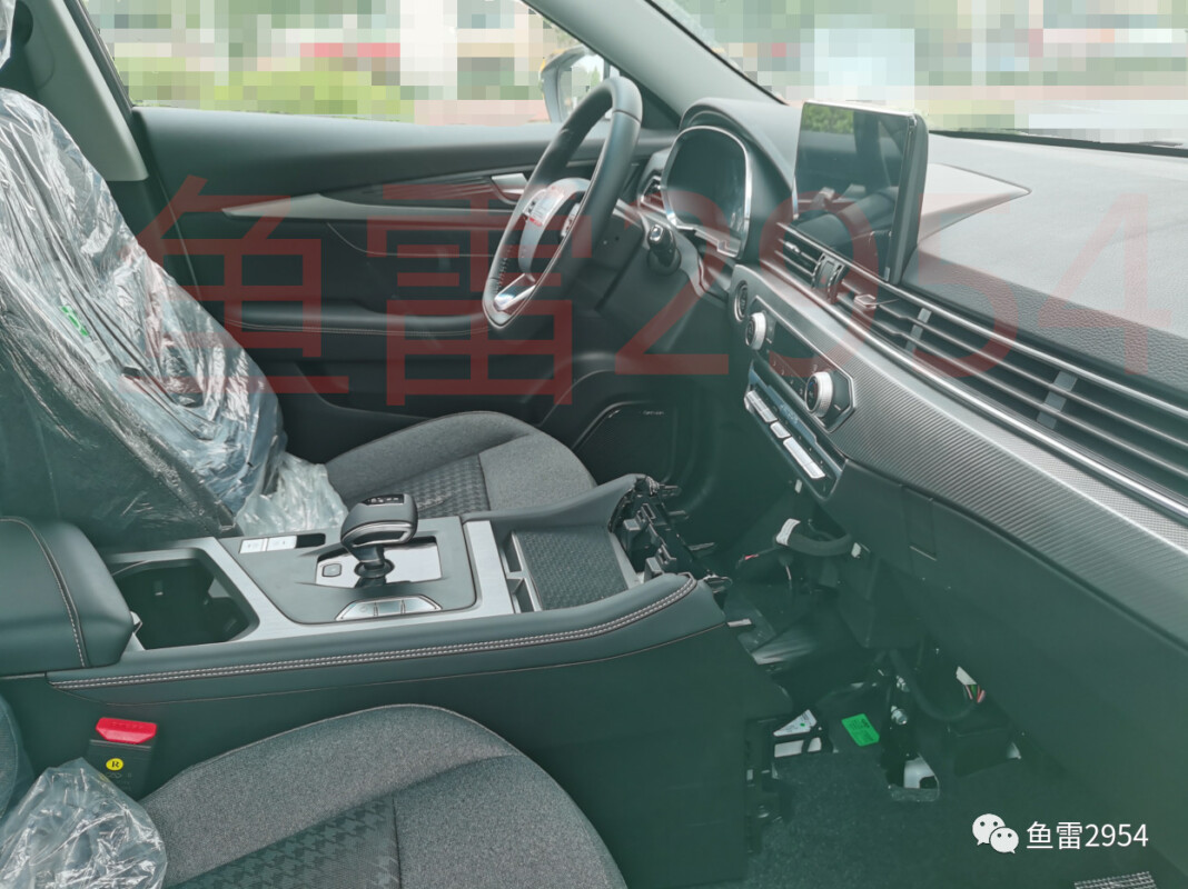 Soueast DX8 2023 и DX8S доступны для покупки в Китае