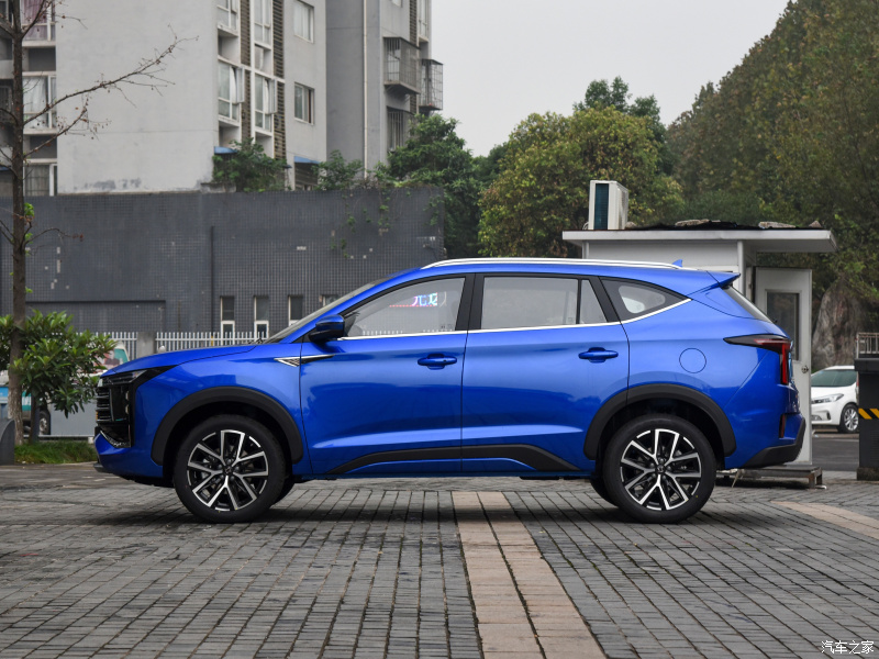 JAC Sehol X8 Plus 2023 готовится к старту продаж