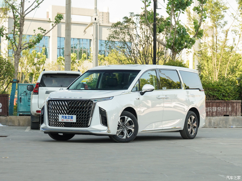 Maxus G90 2023 от SAIC официально поступил в продажу