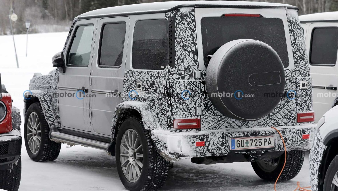 Mercedes-Benz EQG 2024 замечен на дорожных тестах