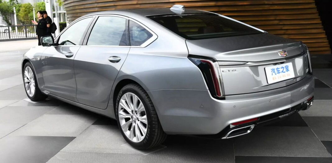 Cadillac CT6 2023 представлен во втором поколении