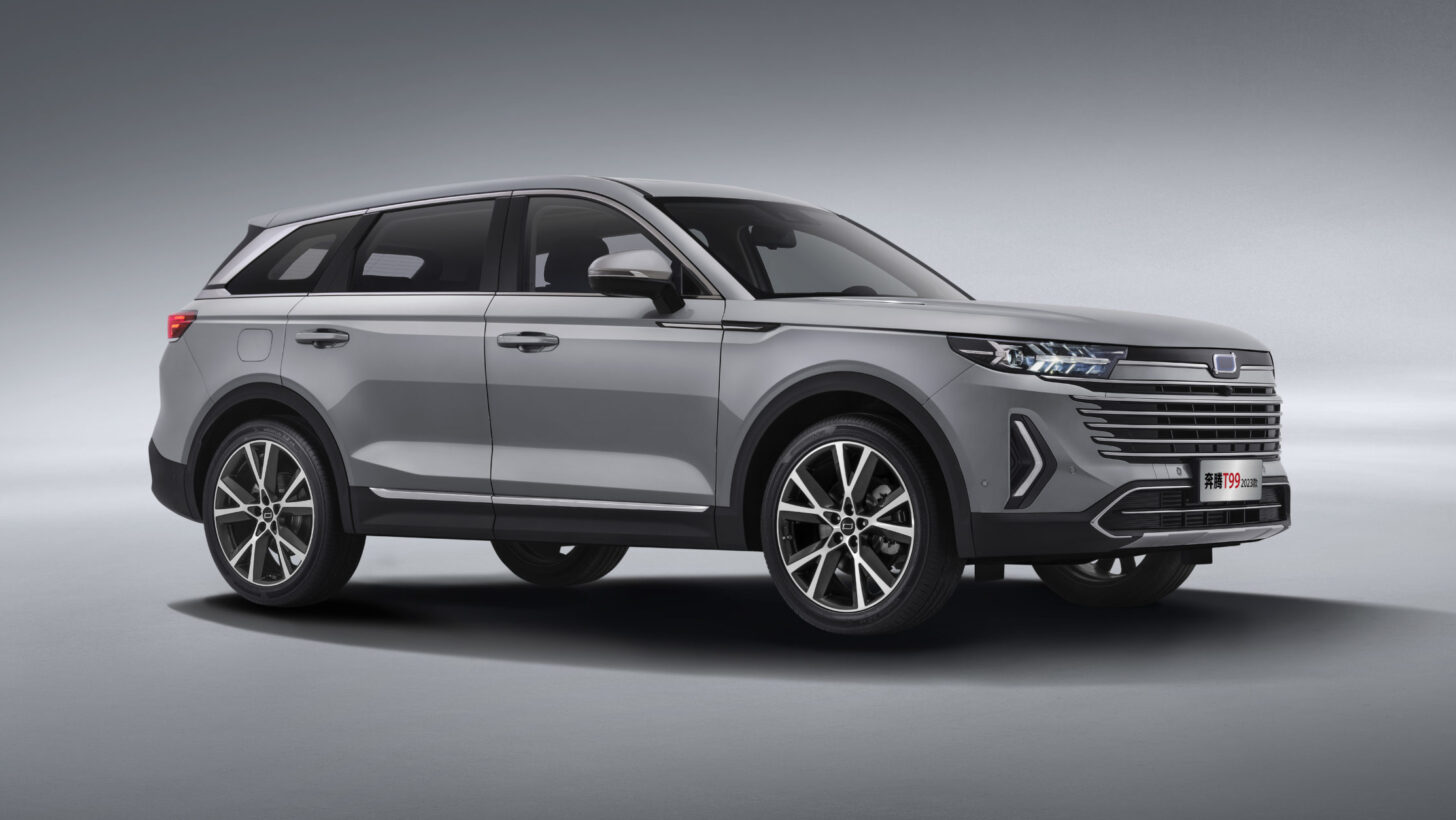 FAW Bestune T99 2023 выйдет на российский рынок в новой версии