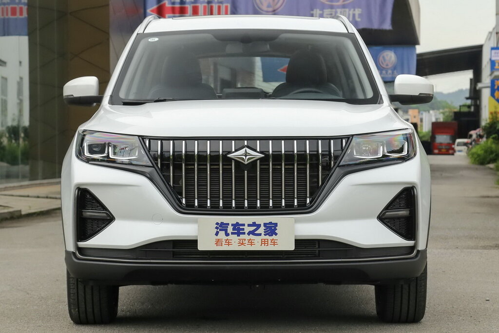 У нового BAIC Ruixiang X5 за 2 млн рублей для России слишком мало ...
