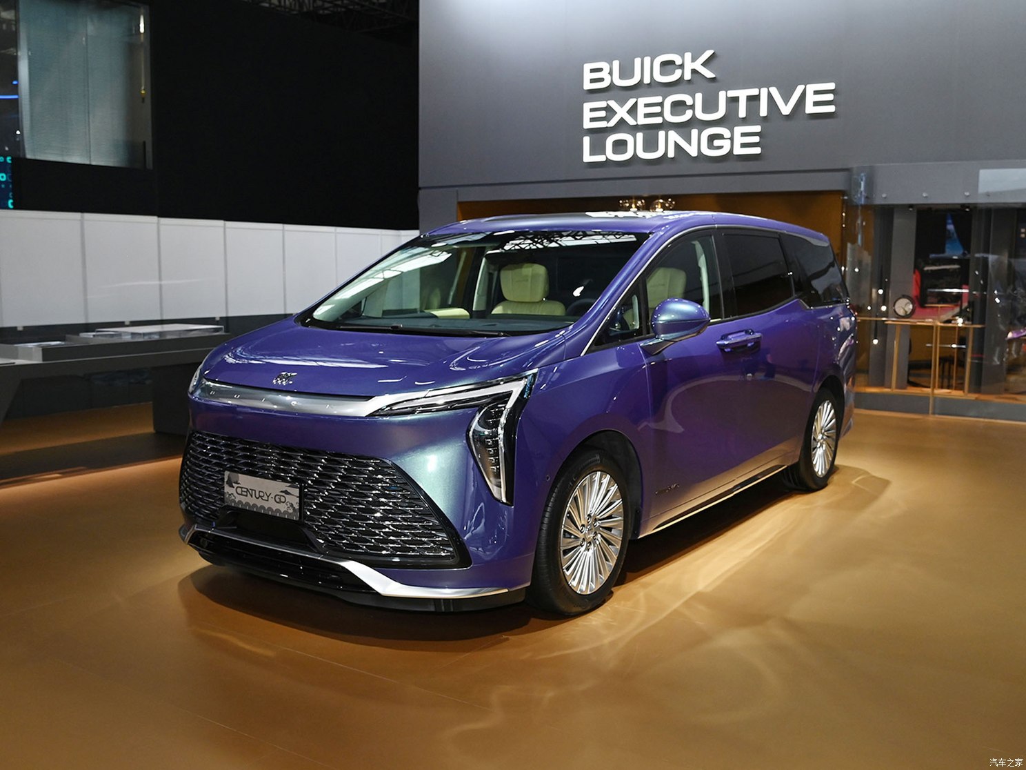 Buick GL8 Century 2024 представлен в эксклюзивной версии