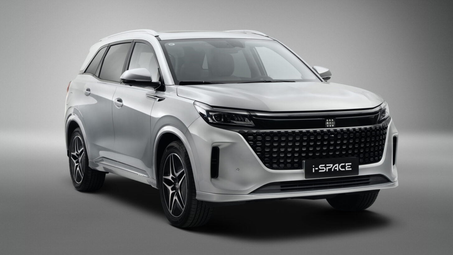 Evolute i-Space 2024: раскрыто оснащение гибридной версии модели