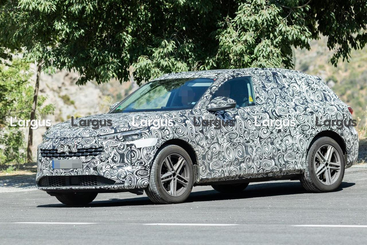 Audi Q5 2025 нового поколения показали на шпионских фото