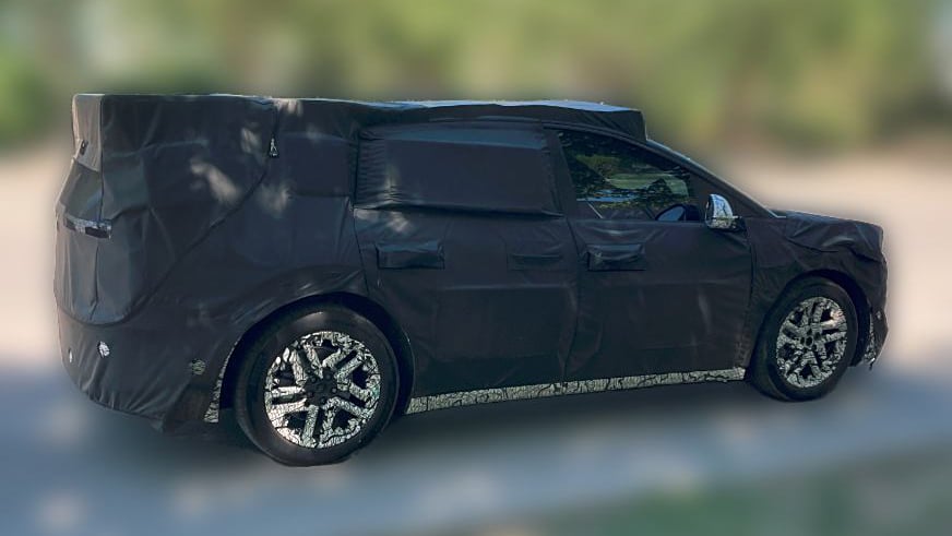 Новый электрический кроссовер Li Auto: первые изображения интерьера и ...