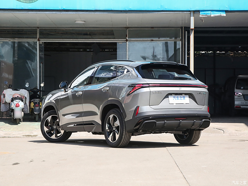 Jetour Shanhai L6 2025 официально поступил в продажу