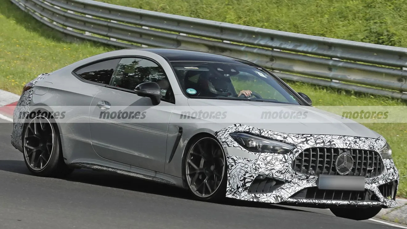 Mercedes CLE AMG 2026 тестируется с новым мотором