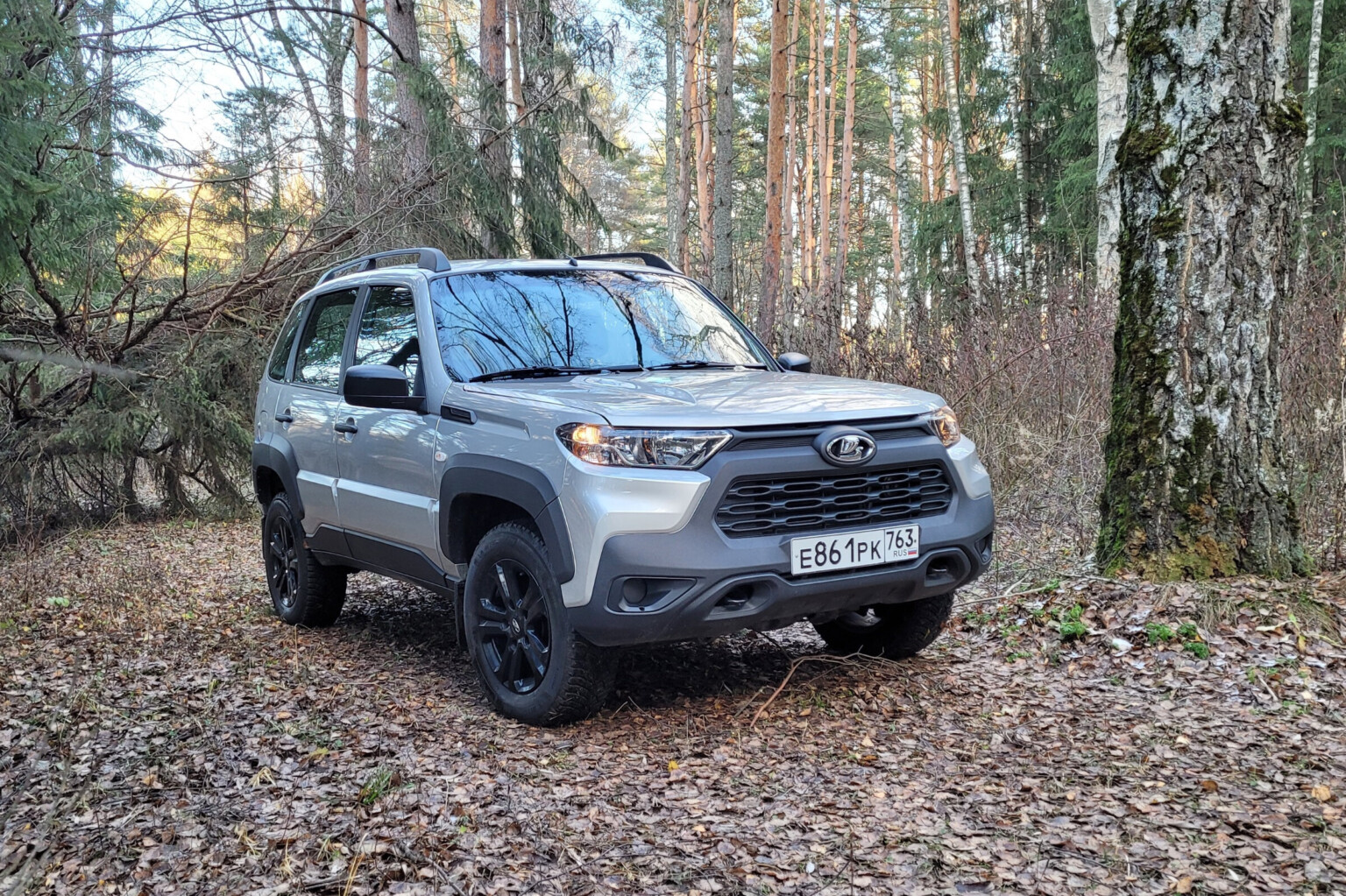 Лада Нива Тревел 2025 цены модели, комплектации, фото, новый кузов, видео