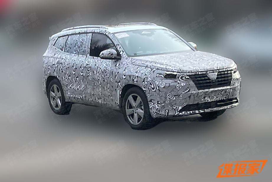 Jetta VS7 2025 показали на новых шпионских фото