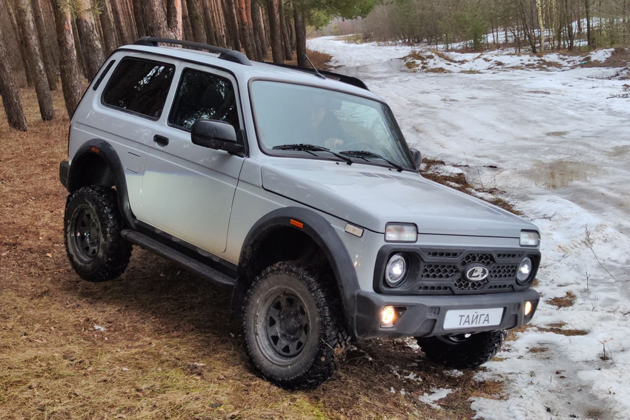 Lada Niva 2025 представлена в версии "Тайга" за 1,545 млн рублей