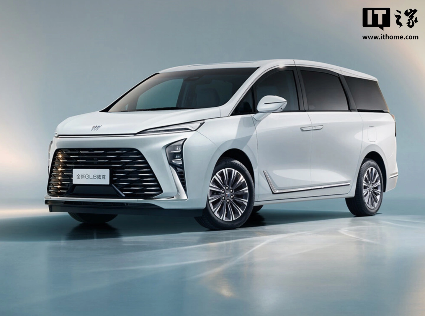 Buick GL8 2025 года вышел в новом исполнении ES Lu Zun