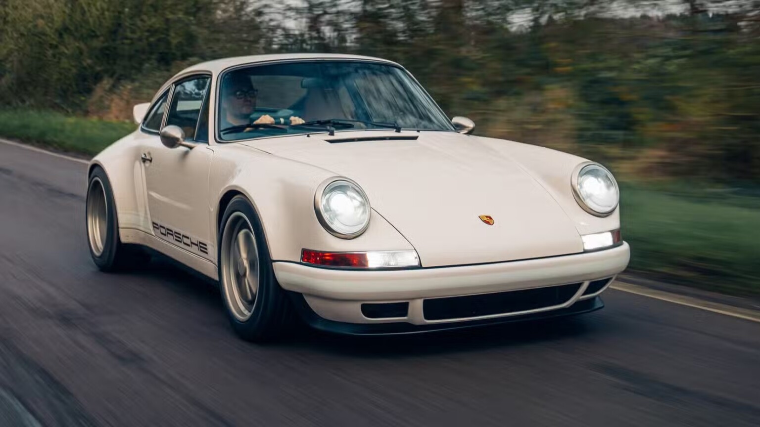 Британцы из Theon сделали «скромный» Porsche 911 Targa restomod: по ...