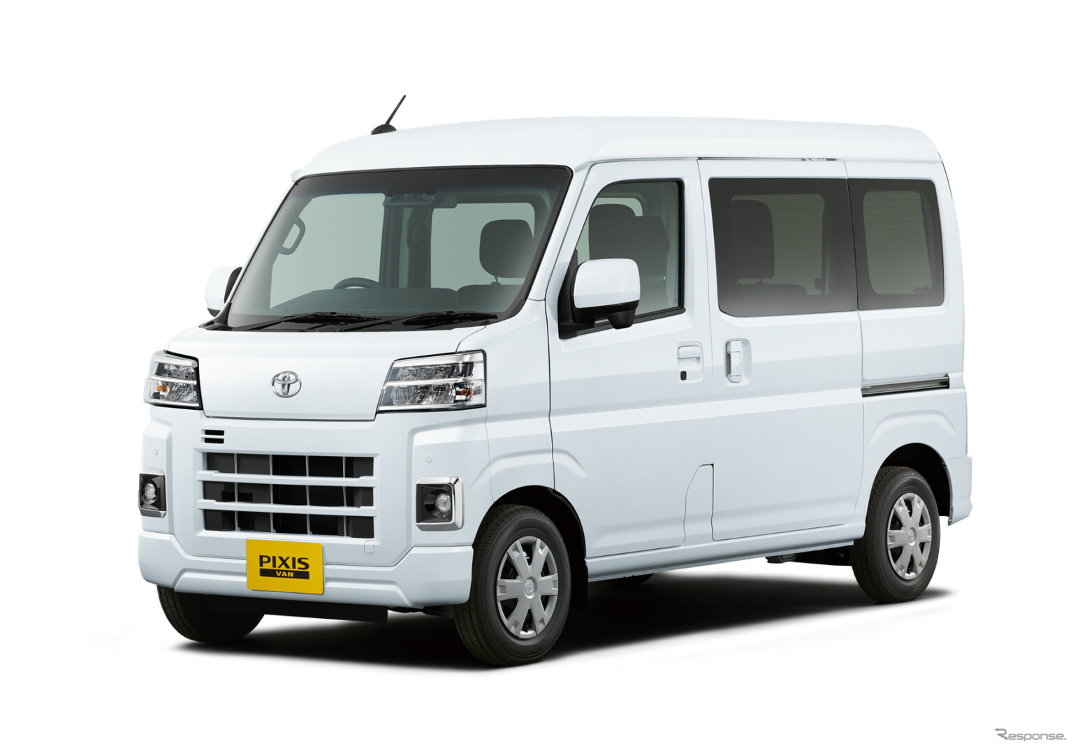 Toyota Updates Compact Van Pixis Van: New Safety Systems